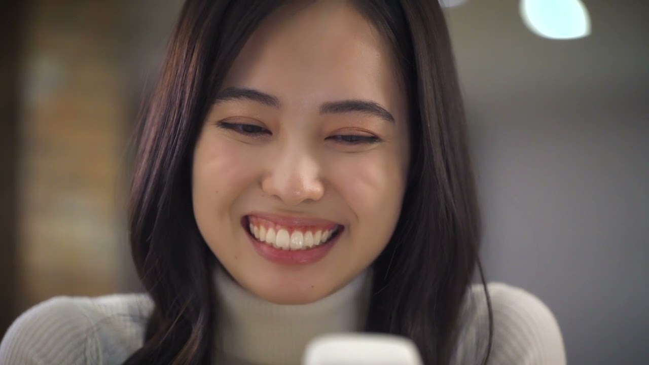 KDDI αU プレスリリースムービー「αUとGoogleの『Geminiモデル』で生成AIサービスを提供」 - ボールドタイプ-BOLDTYPE Inc.-